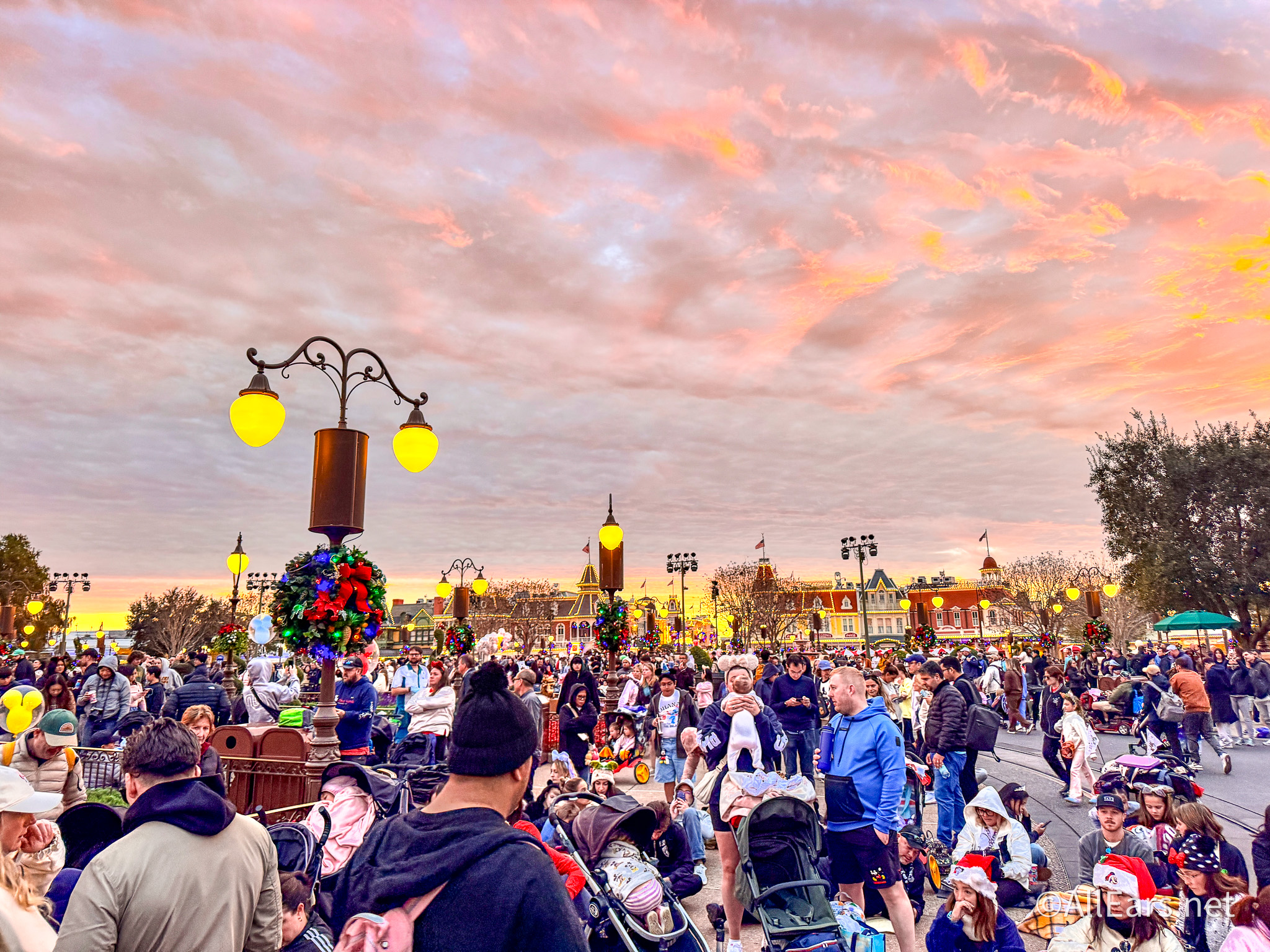 Disney Drops MAJOR Theme Park Attendance News - AllEars.Net