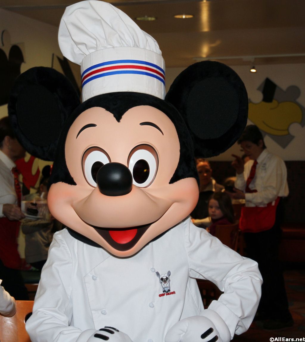 Pictures of Chef Mickey's in Walt Disney World - AllEars.Net