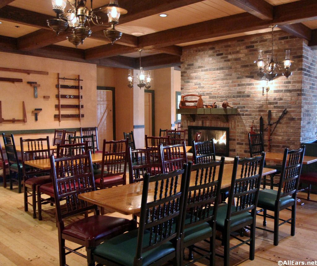 Interior Pictures of Boatwright's Dining Hall in Walt Disney World ...