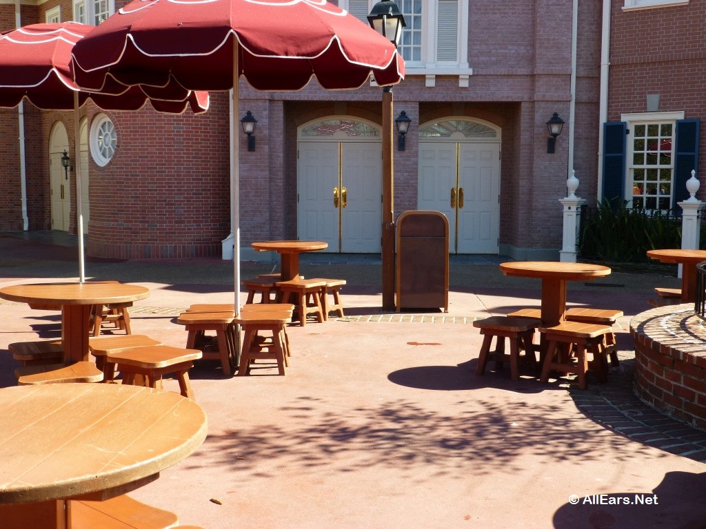 Exterior Pictures of Liberty Square Market in Walt Disney World ...