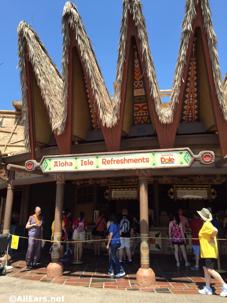 Exterior Pictures of Aloha Isle in Walt Disney World - AllEars.Net